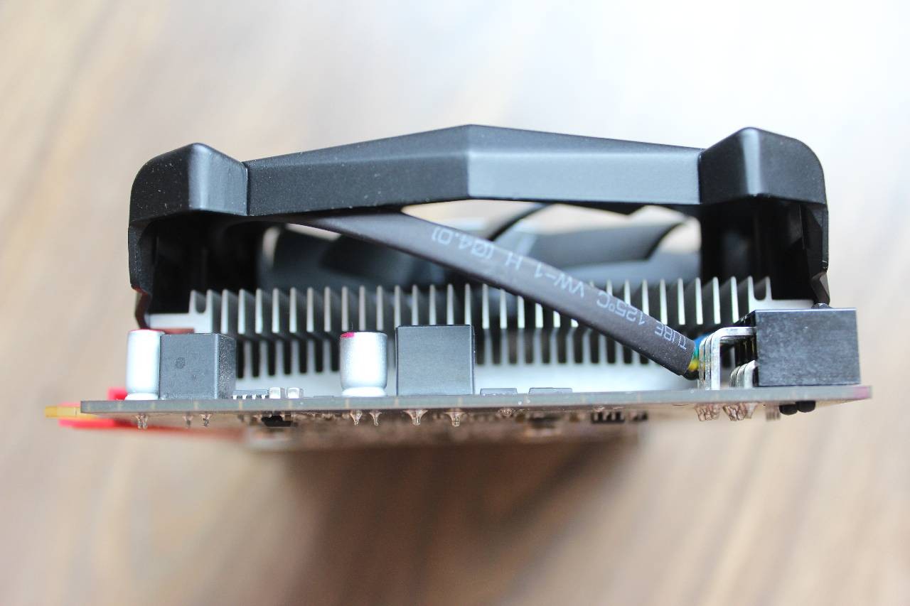 MSI R7 360 2GD5 OC - "Chú lính chì" tí hon