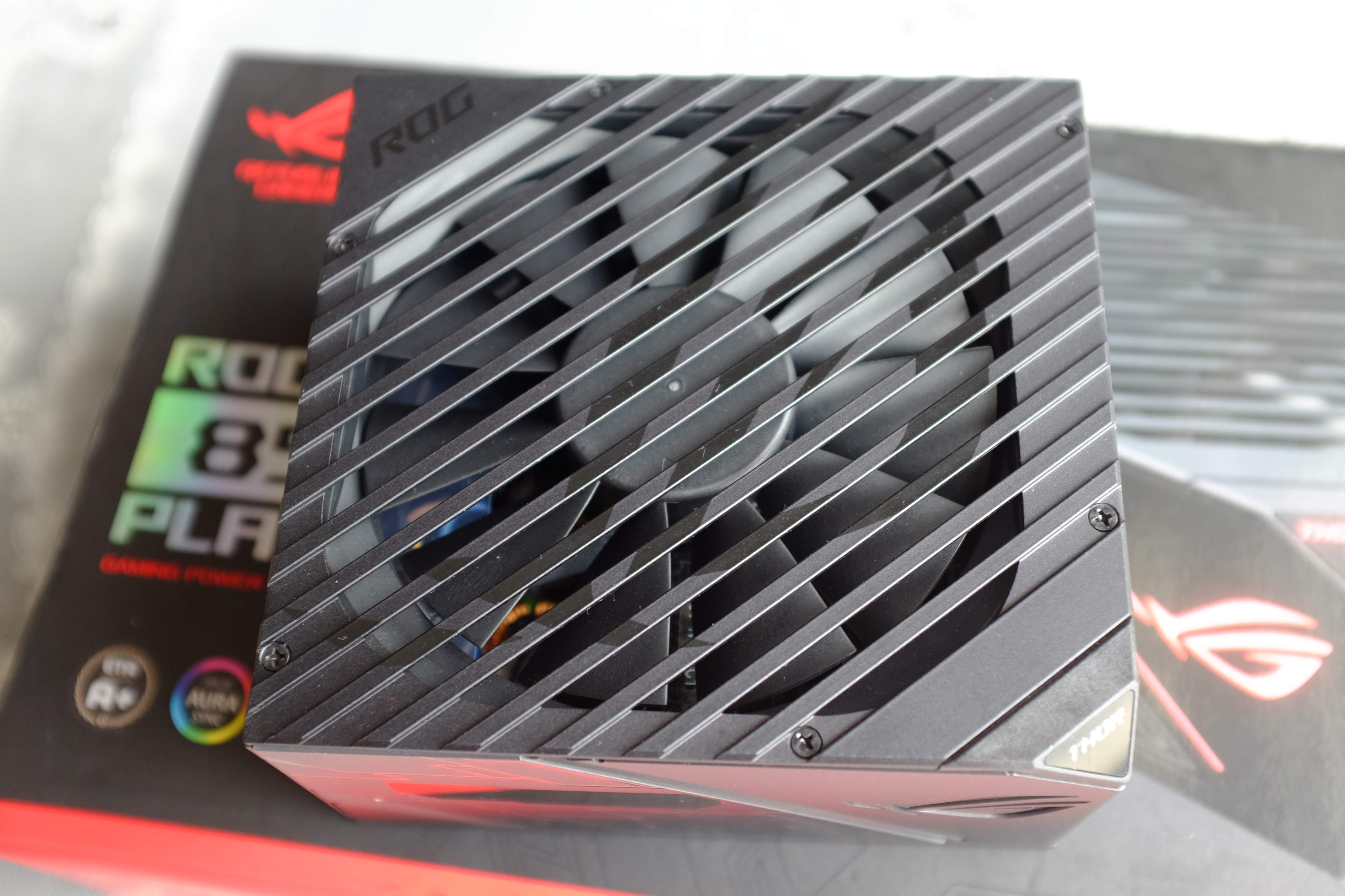 ROG Thor 850W Platinum - Sức mạnh của thần sấm