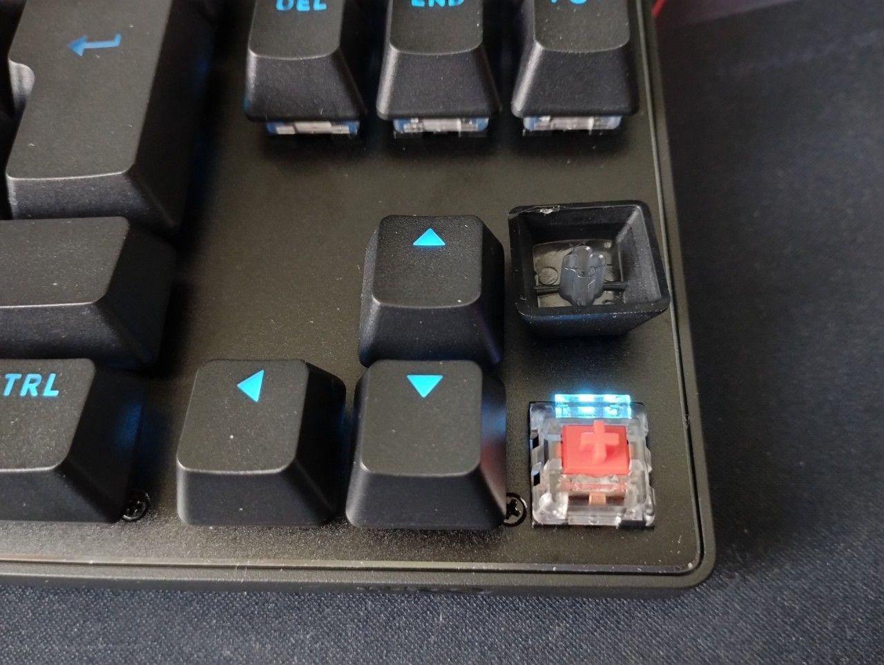 Logitech G Pro X TKL Lightspeed - Đánh Giá Gaming Gear